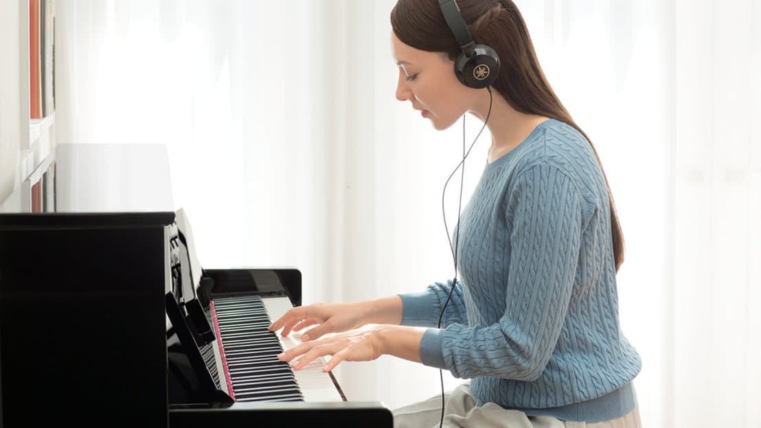 Yamaha Clavinova CLP-600-Serie • Academia BNA